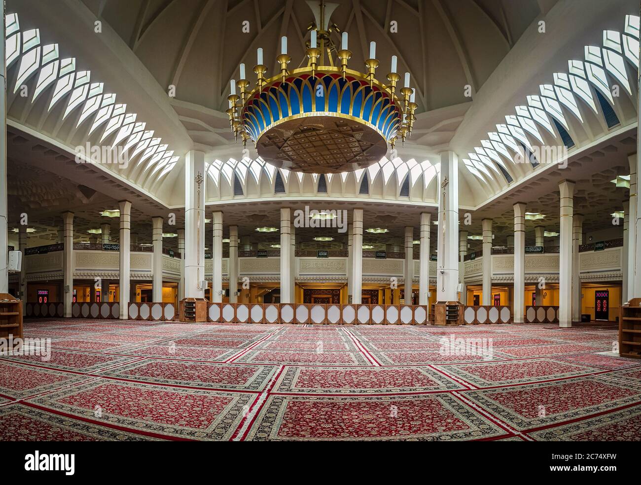Shiraz, Iran - May 2019: Islamic architecture of Shah-e-Cheragh Shrine ...