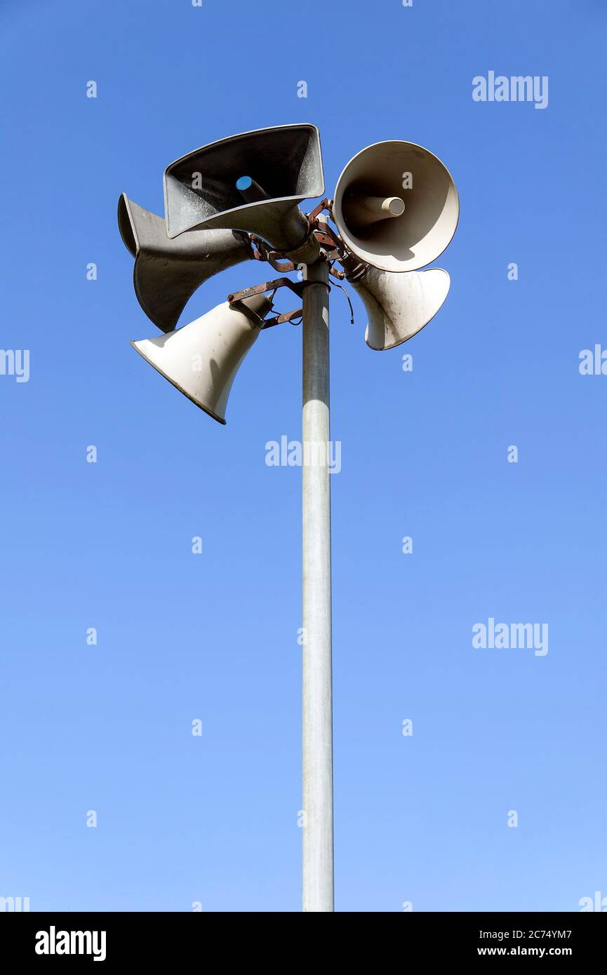 Siren public address system hi-res stock photography and images - Alamy