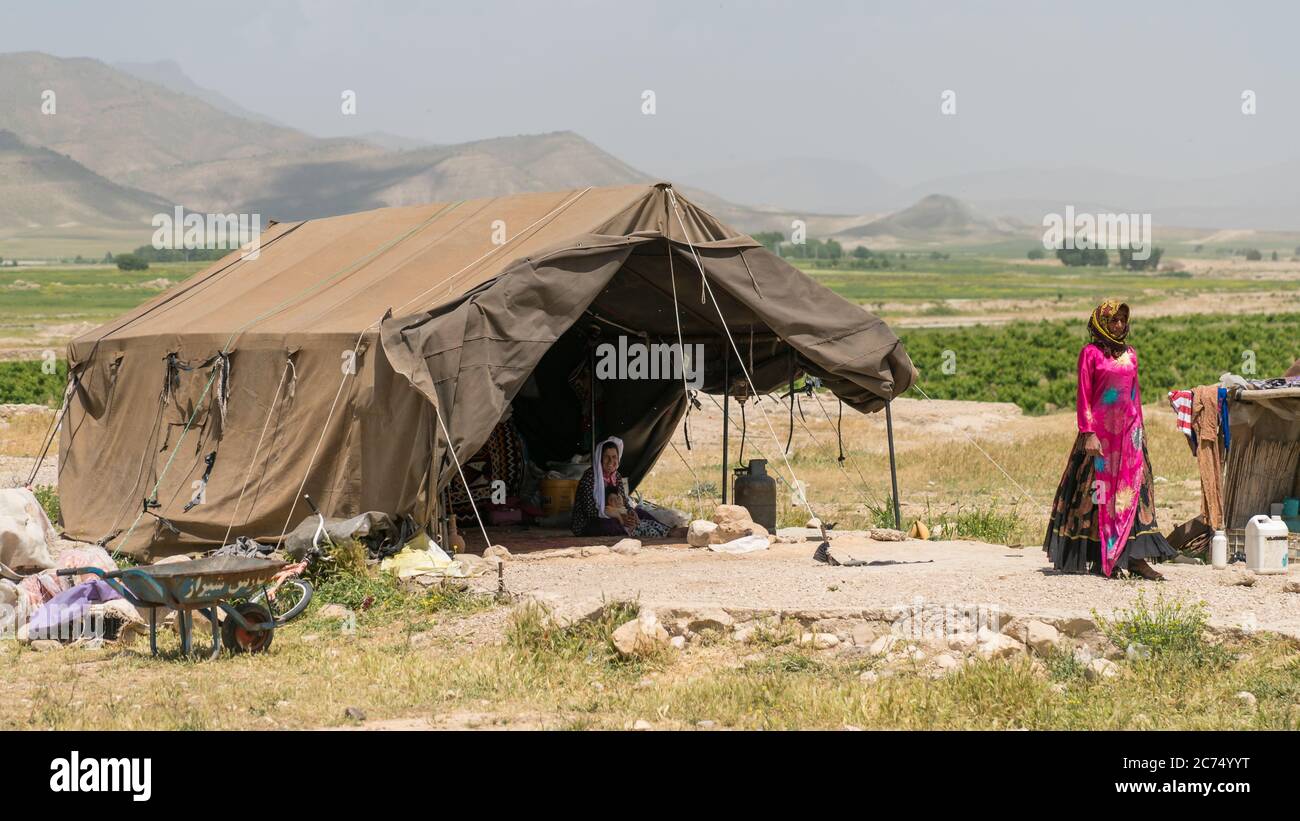 Iranian poor people hi-res stock photography and images - Alamy