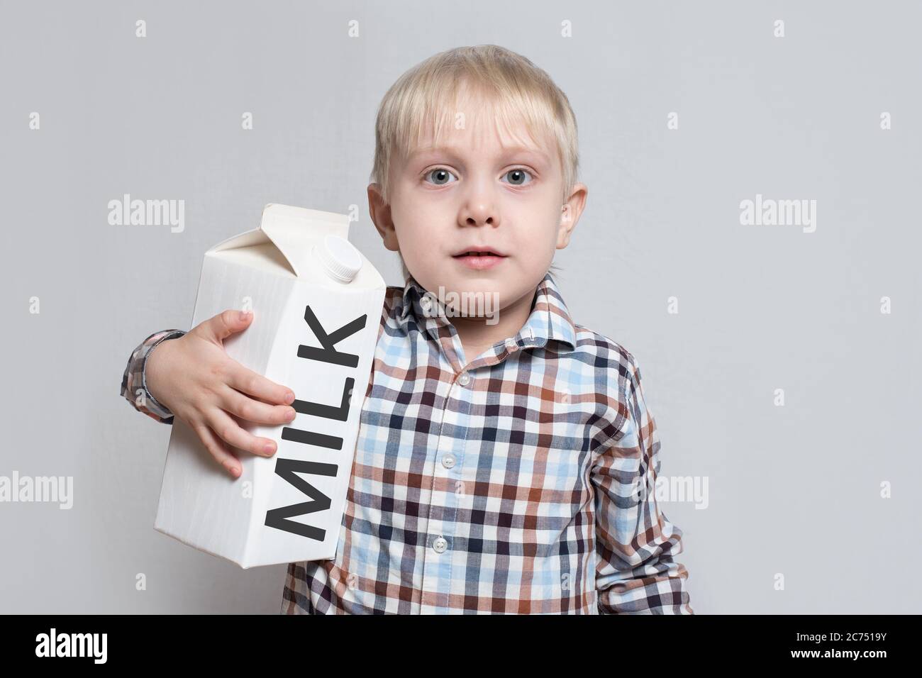Large milk carton hi-res stock photography and images - Alamy