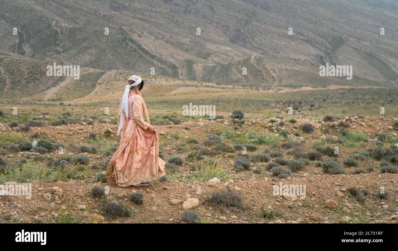Shiraz, Iran - May 2019: Beautiful Qashqai nomadic woman walking in ...