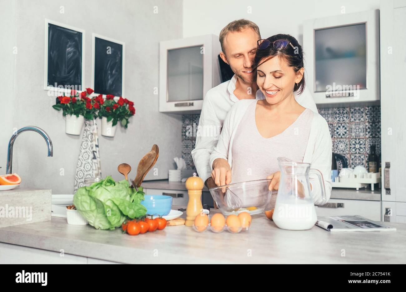 Lunch time scene young hi-res stock photography and images - Alamy