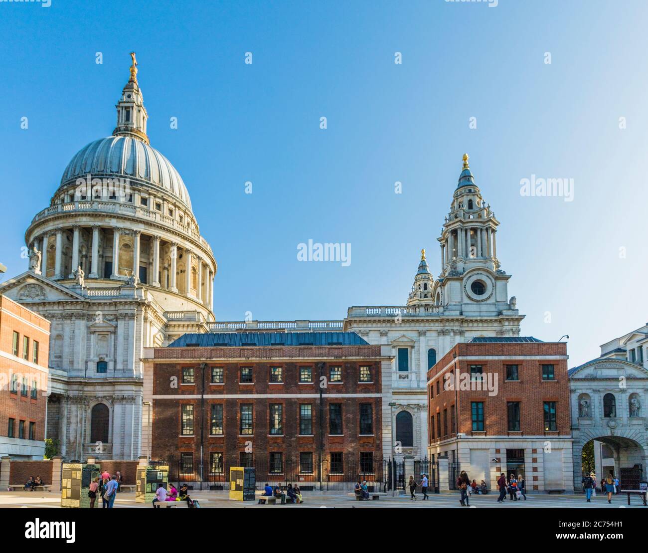 A typical scene in London uk Stock Photo - Alamy