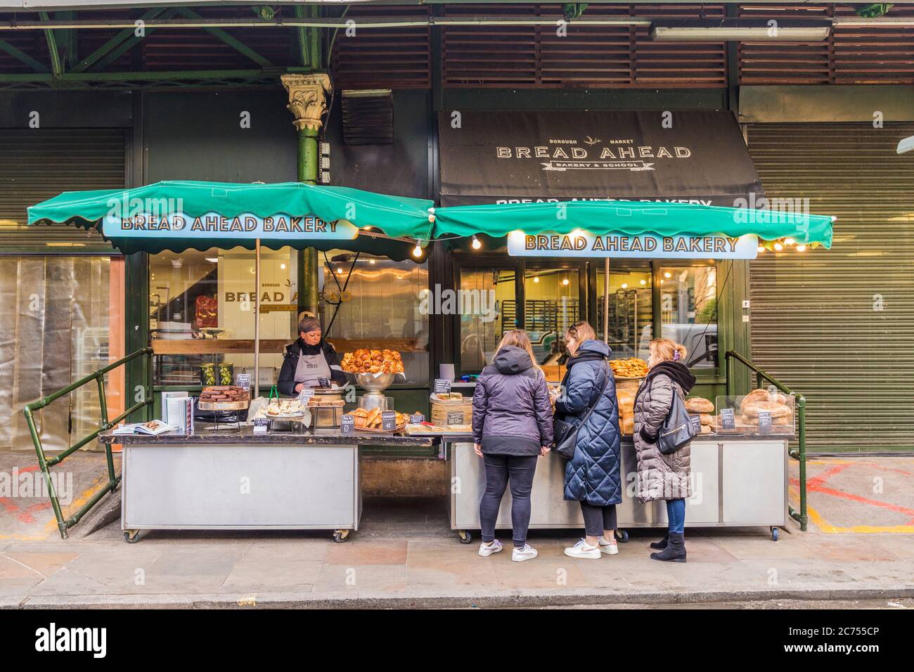 A typical scene in London uk Stock Photo - Alamy