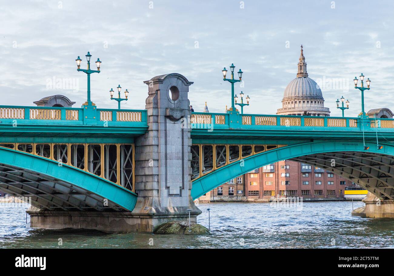 A typical scene in London uk Stock Photo - Alamy