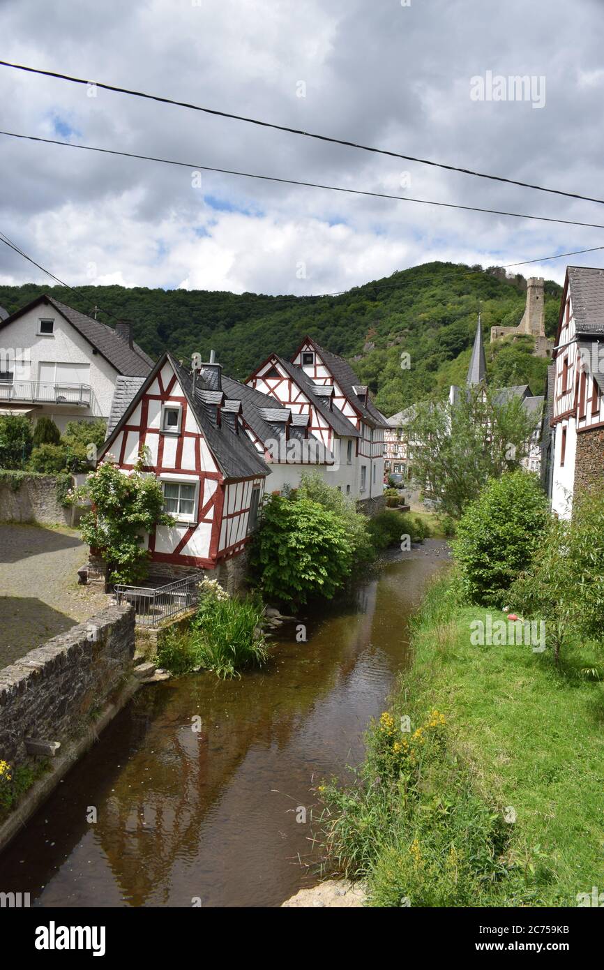 medieval Monreal, downtown Stock Photo - Alamy