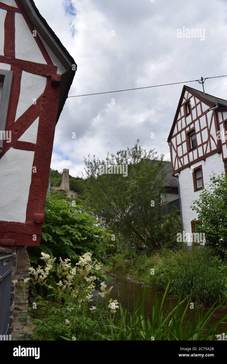 Monreal movie hi-res stock photography and images - Alamy