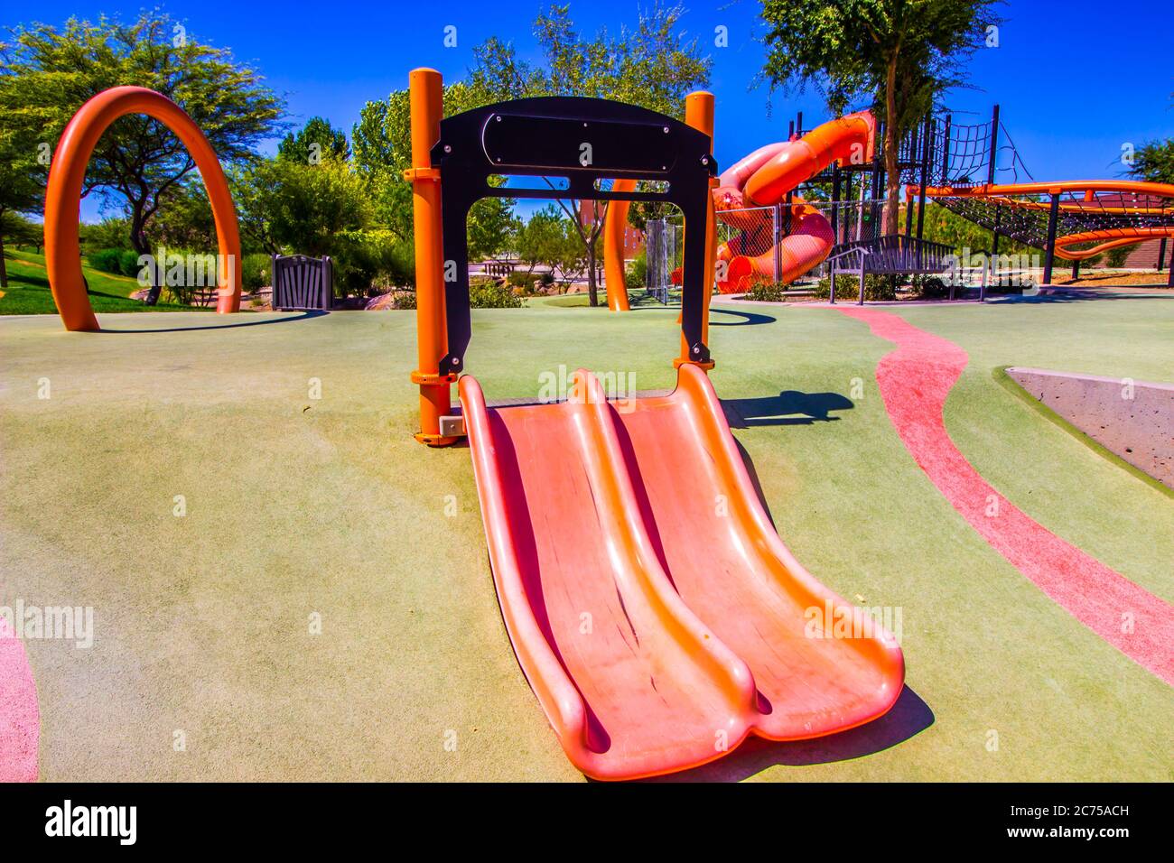 Kids slides hi-res stock photography and images - Alamy