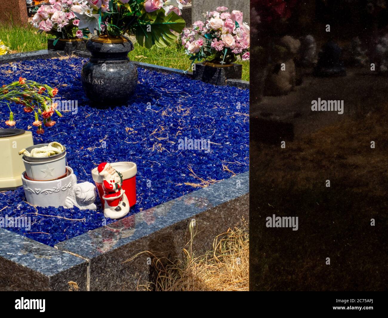 Cheshunt cemetery hi-res stock photography and images - Alamy