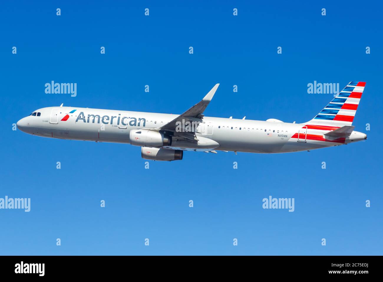 American airlines airbus a321 hi-res stock photography and images - Alamy