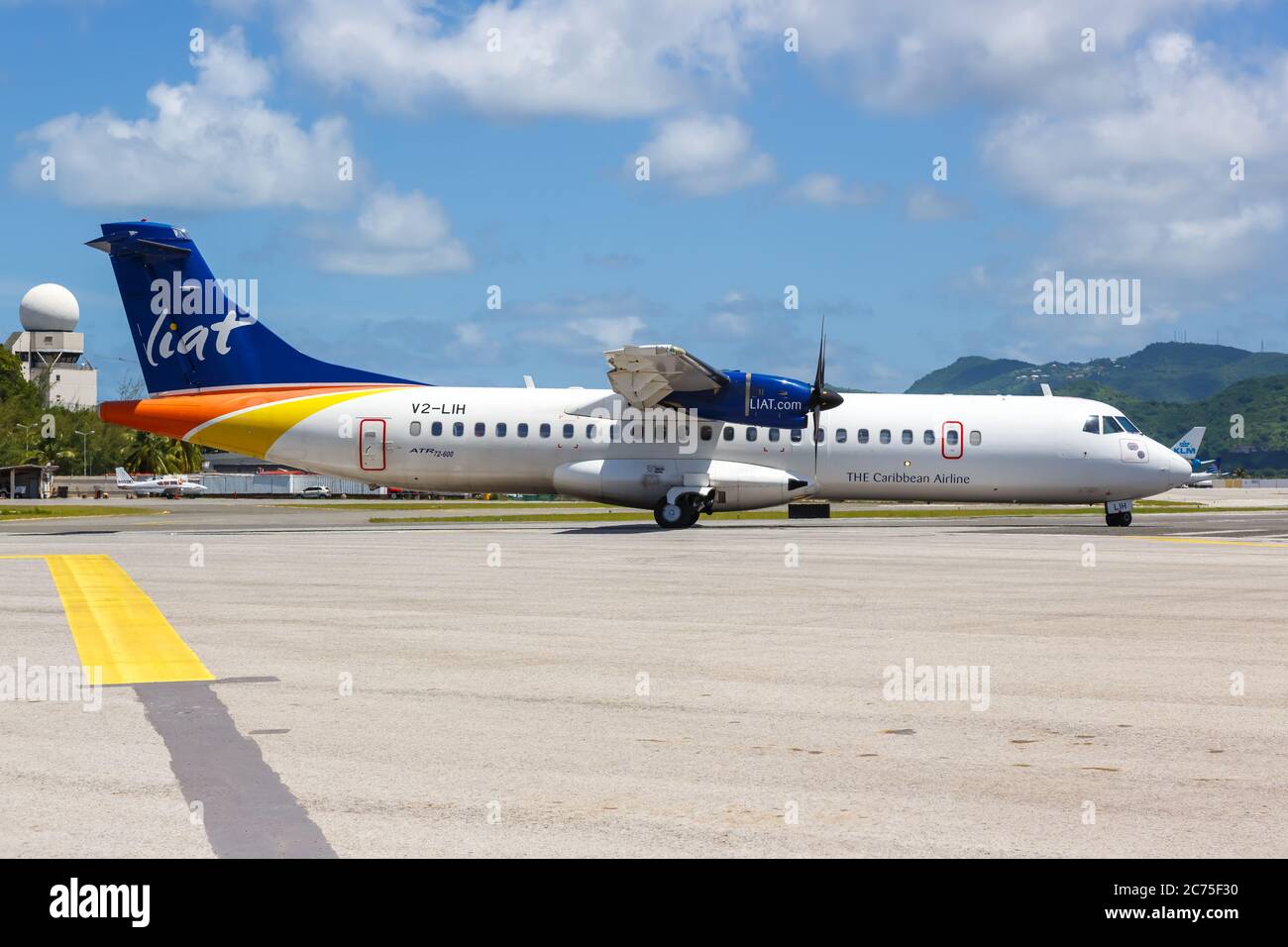 Atr 72 600 hi-res stock photography and images - Alamy