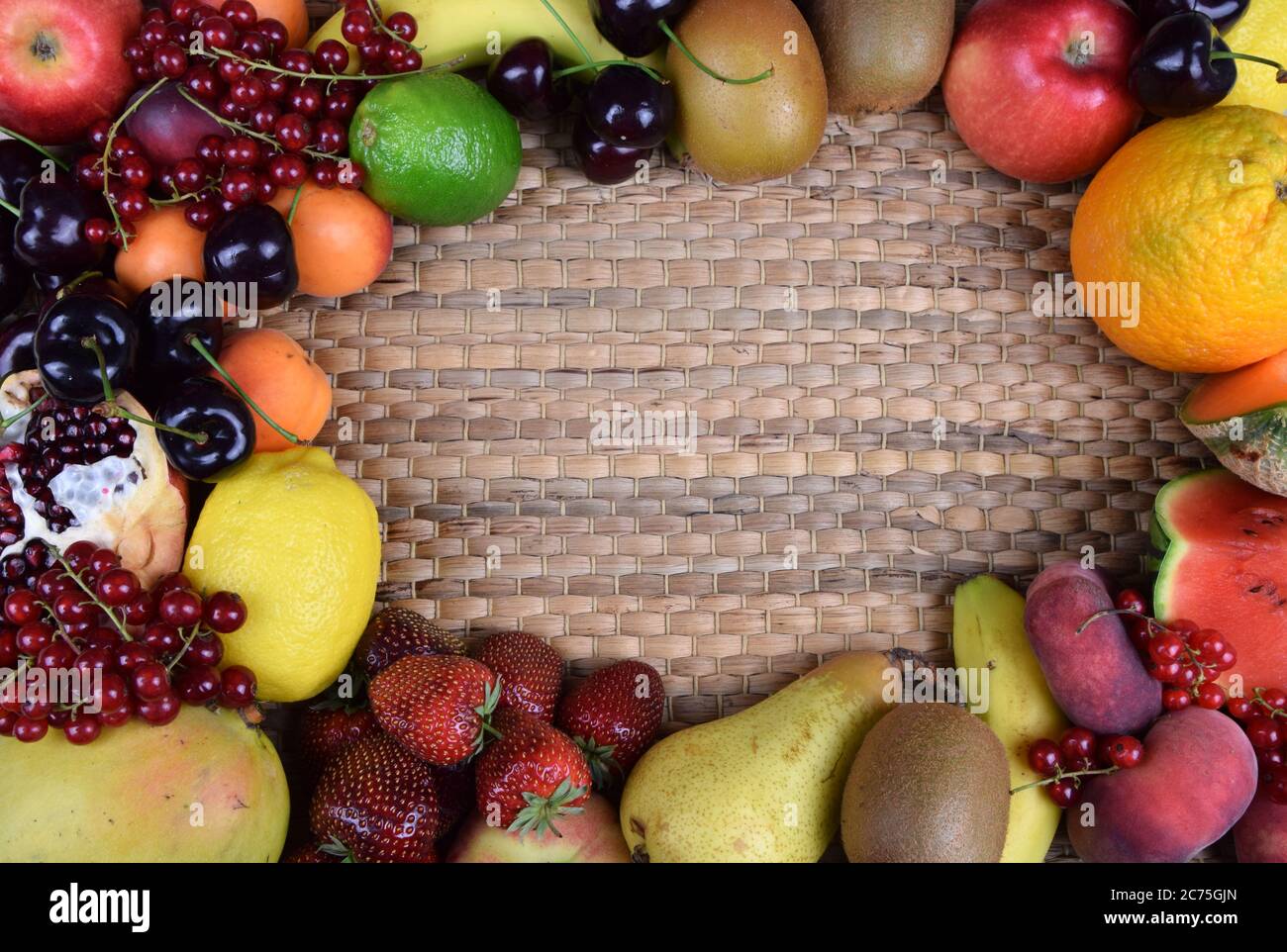 Summer fruits dessert hi-res stock photography and images - Alamy