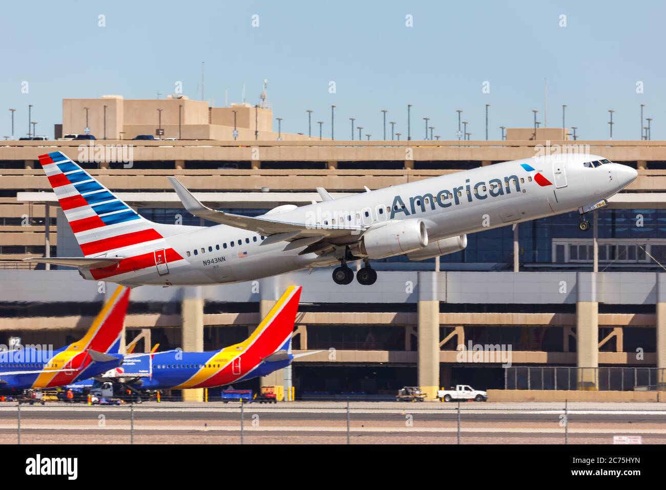 Phoenix, Arizona - April 8, 2019: American Airlines Boeing 737-800 ...