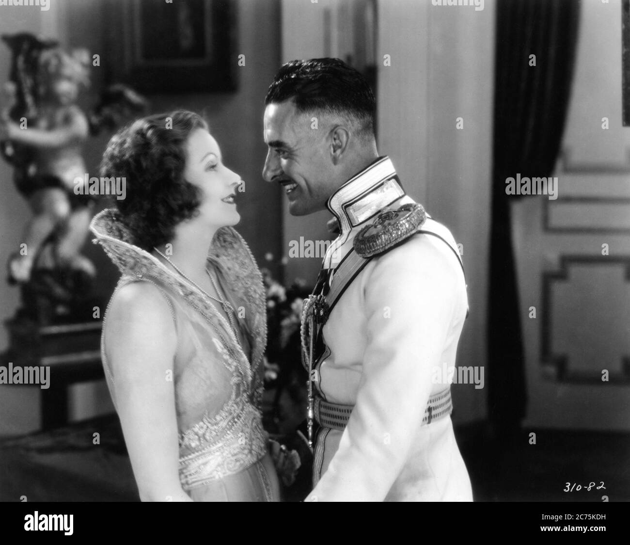 Greta garbo 1927 hi-res stock photography and images - Alamy