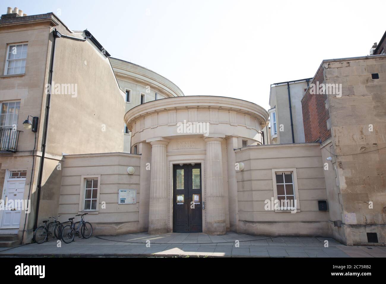 Sackler library hi-res stock photography and images - Alamy