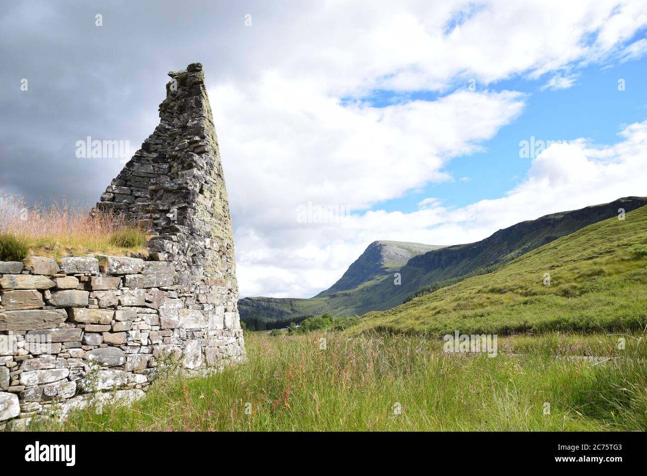 Broch tower hi-res stock photography and images - Alamy