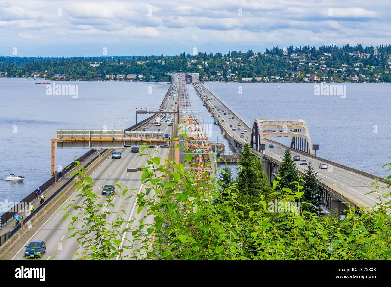 Interstate 90 floating brdiges in Seattle, Washington Stock Photo - Alamy