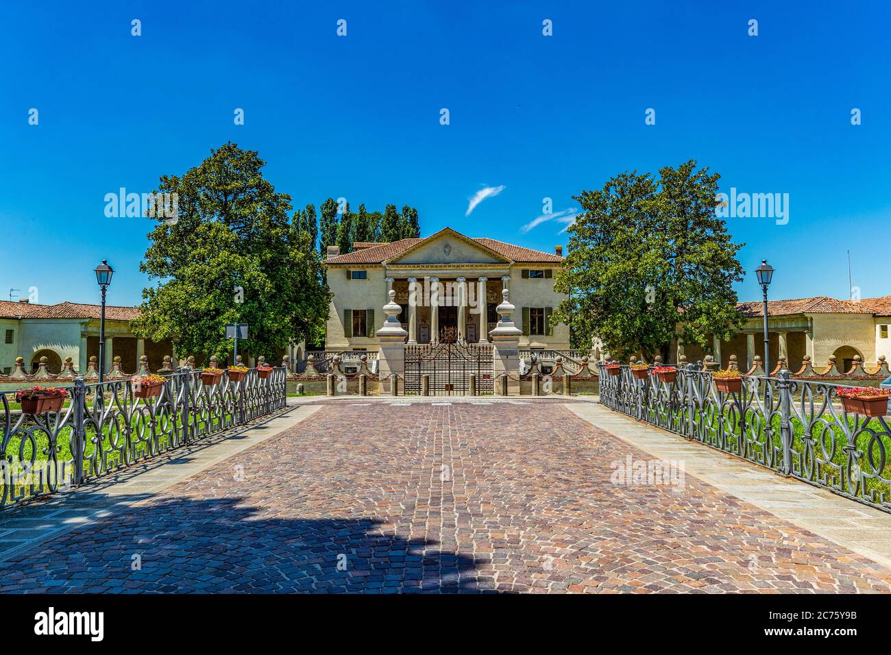 Italy Veneto - Fratta Polesine ( RO ) - Villa Badoer by Andrea Palladio ...
