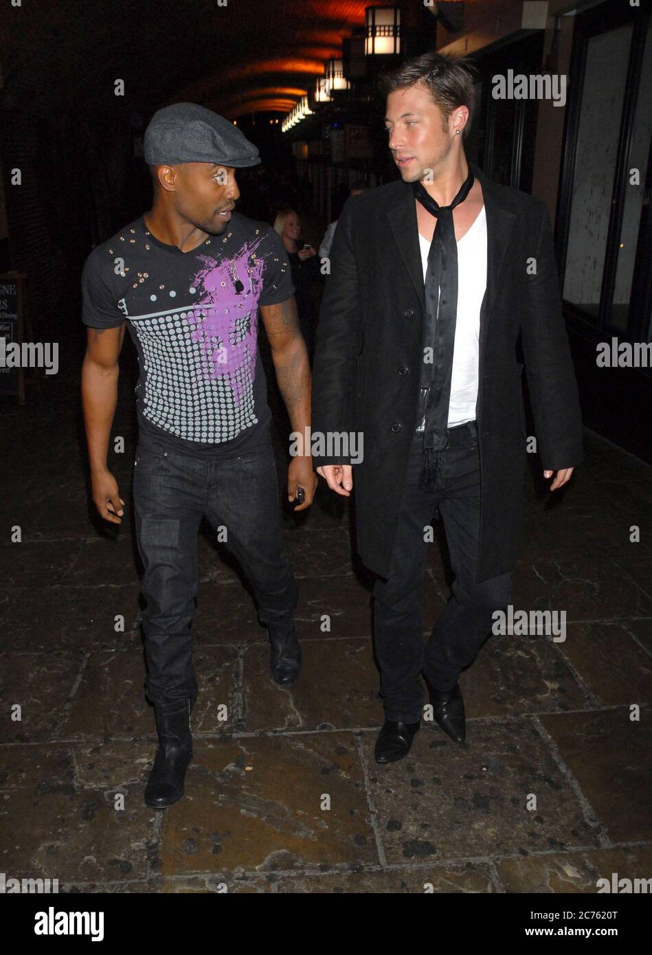 Duncan James And Simon Webbe High Resolution Stock Photography and ...