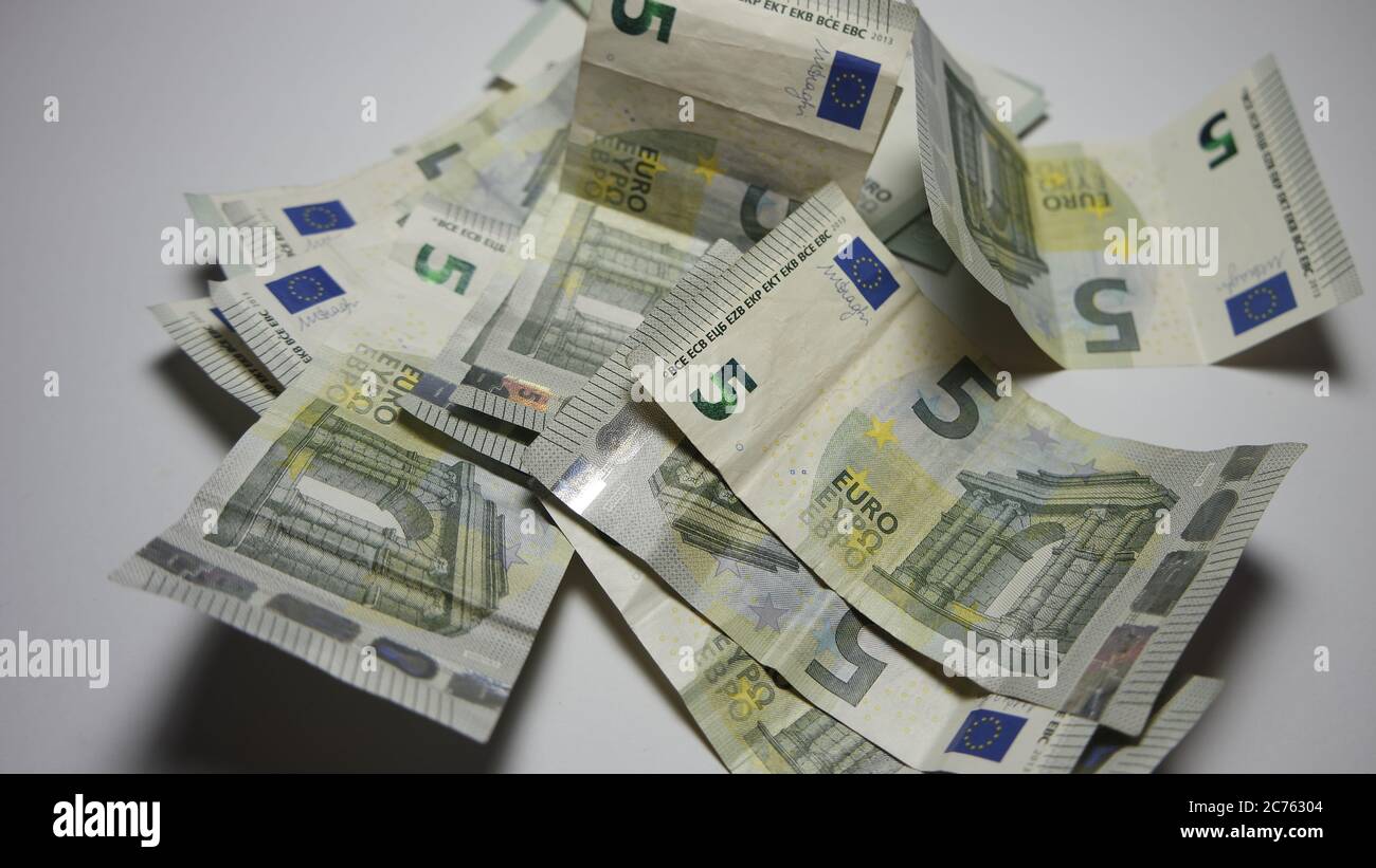 Five euro banknotes - European paper money - closeup Stock Photo - Alamy