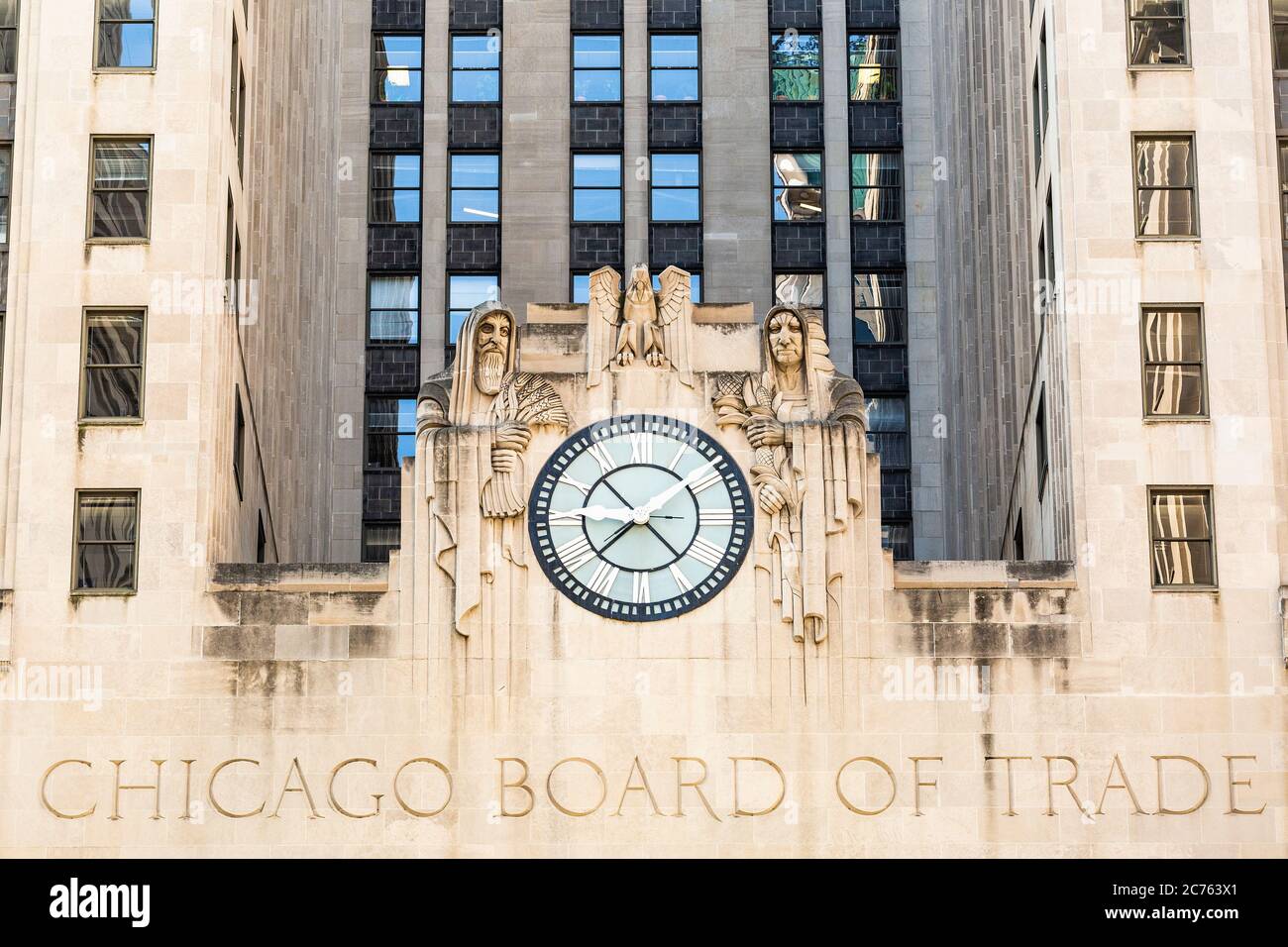 The Entrance to the Chicago Board of Trade Building Stock Photo - Alamy