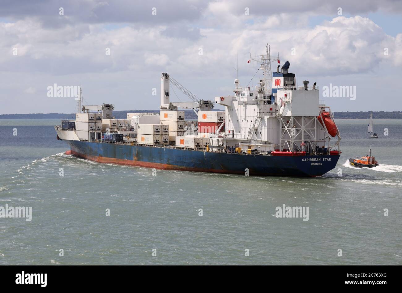 Refrigerated cargo ship hi-res stock photography and images - Alamy