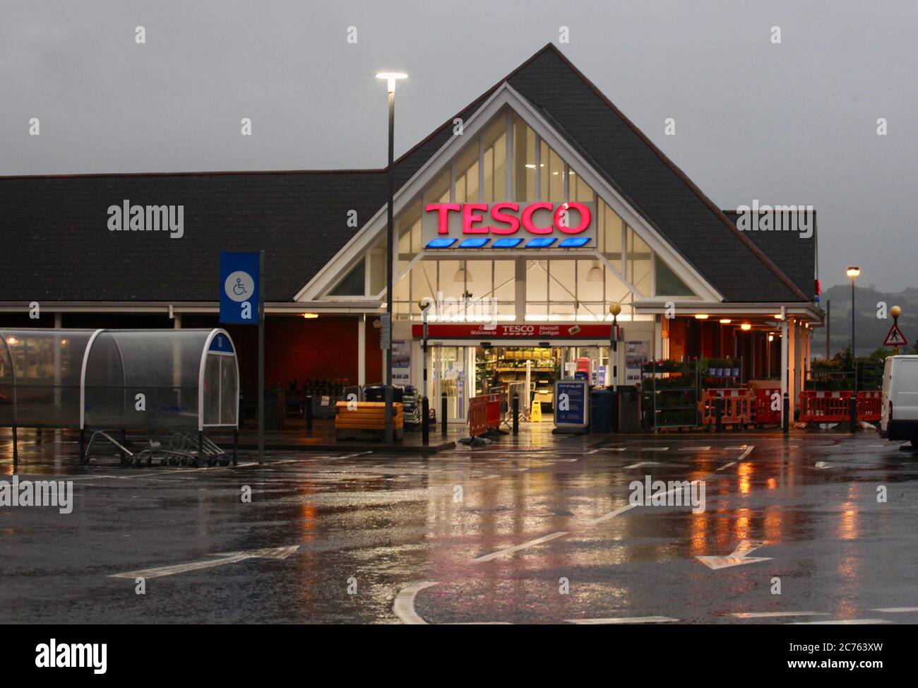 Tesco store and car park in the rain Stock Photo - Alamy