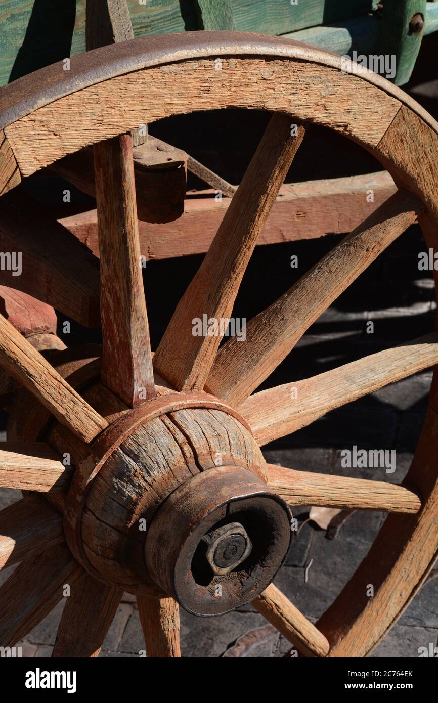 19th century covered wagon hi-res stock photography and images - Alamy
