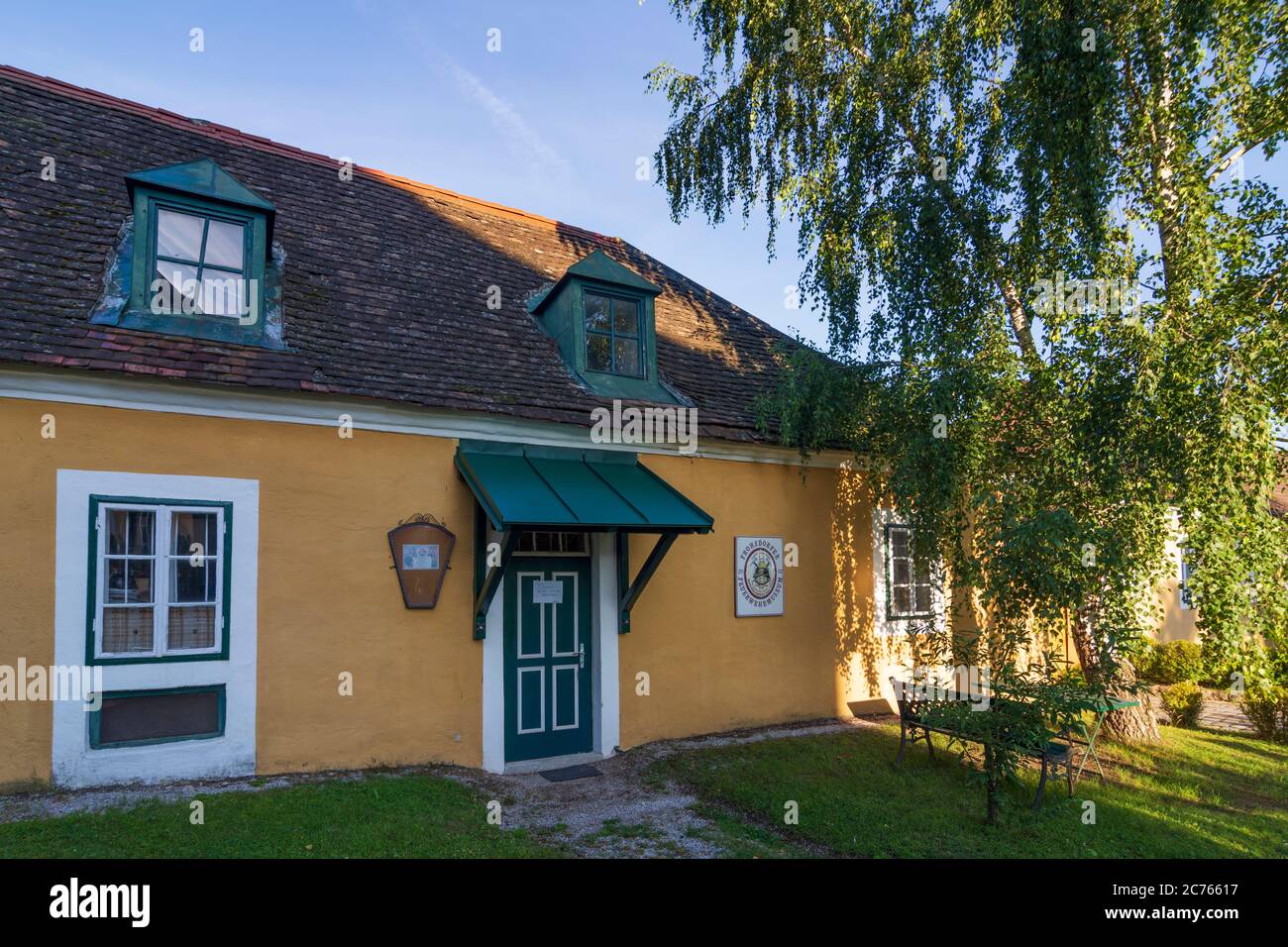 Lanzenkirchen: Feuerwehrmuseum (Fire department museum) in Wiener Alpen ...
