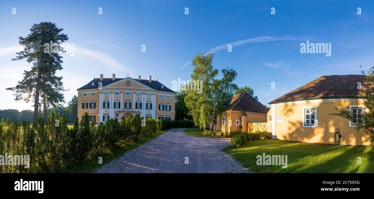 Lanzenkirchen: Schloss Frohsdorf Castle, Feuerwehrmuseum (Fire ...