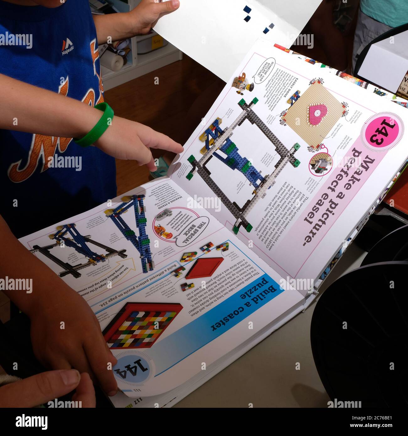 Day Camp. Brooklyn, New York. Kids technology and robotic camp. Kids ...