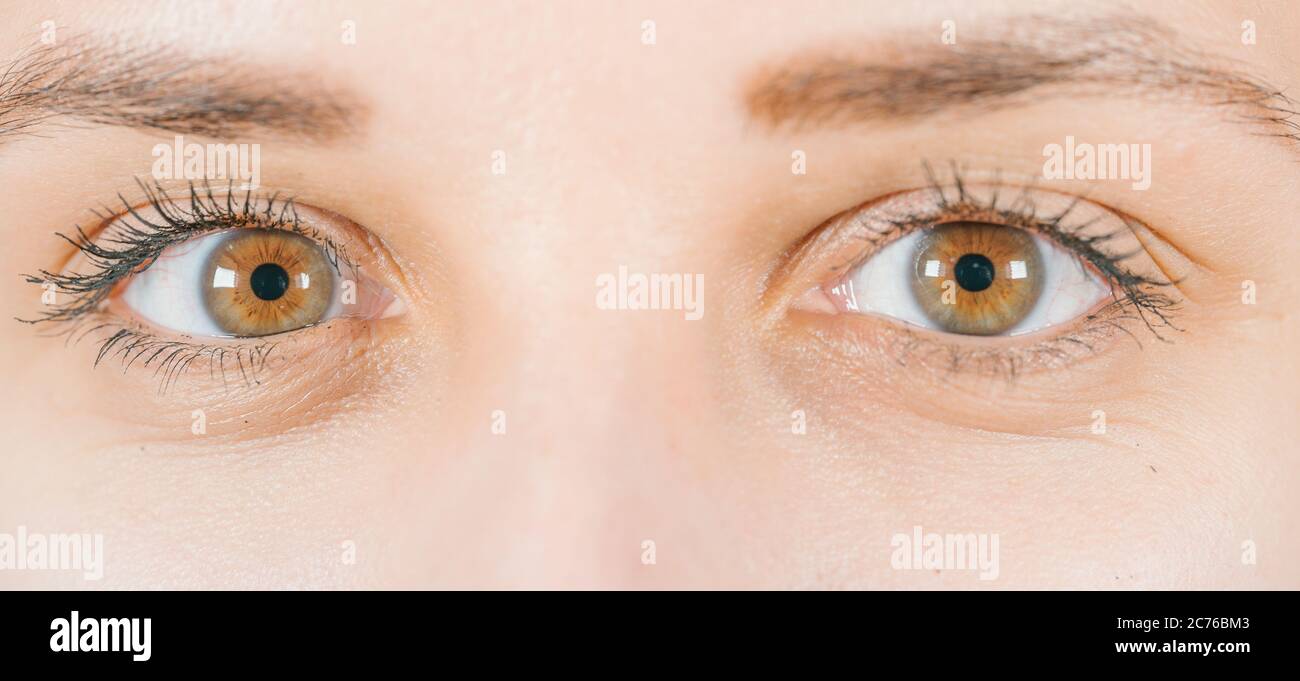 Contracting cornea hi-res stock photography and images - Alamy