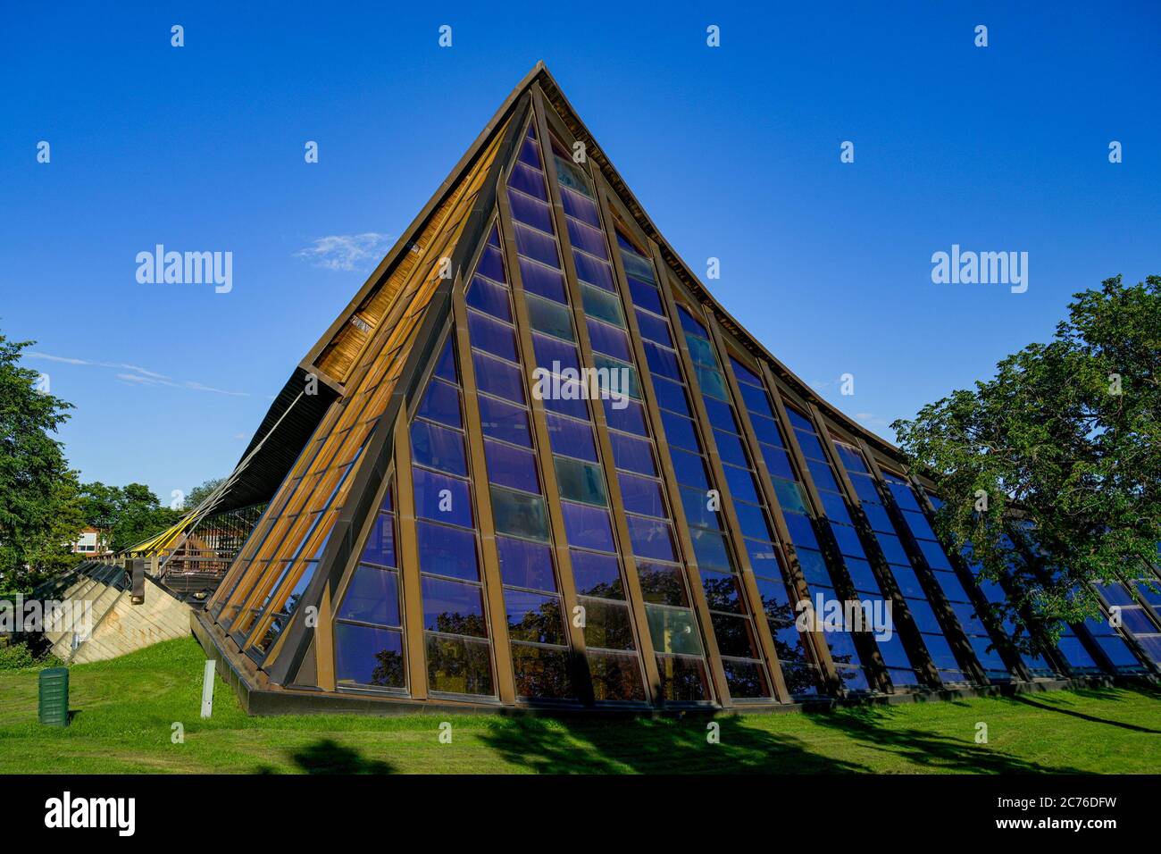 Peter Hemingway Fitness and Leisure Centre , Coronation Park, Edmonton ...