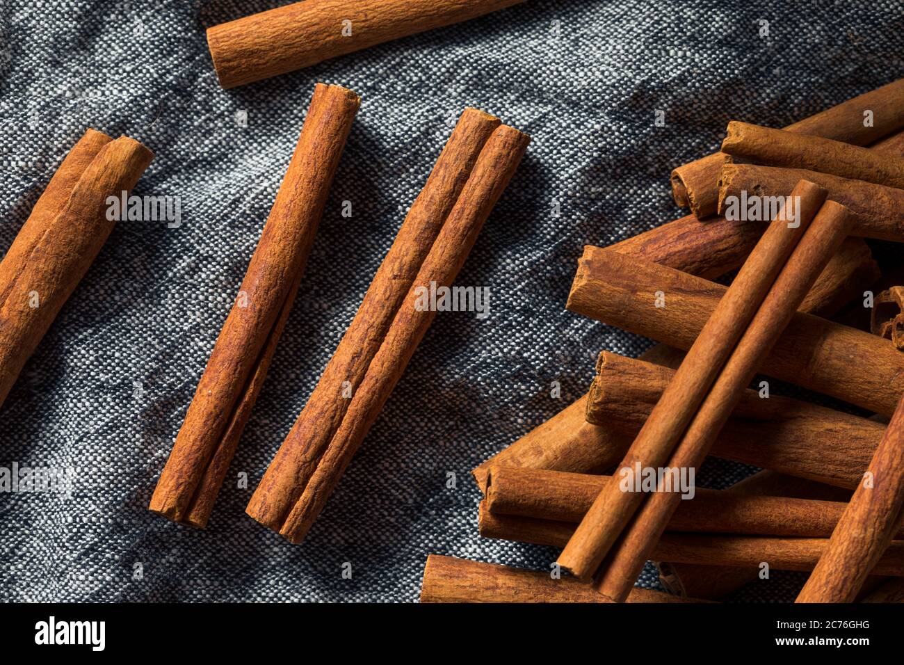 Raw Organic Cassia Cinnamon Sticks in a Bunch Stock Photo - Alamy