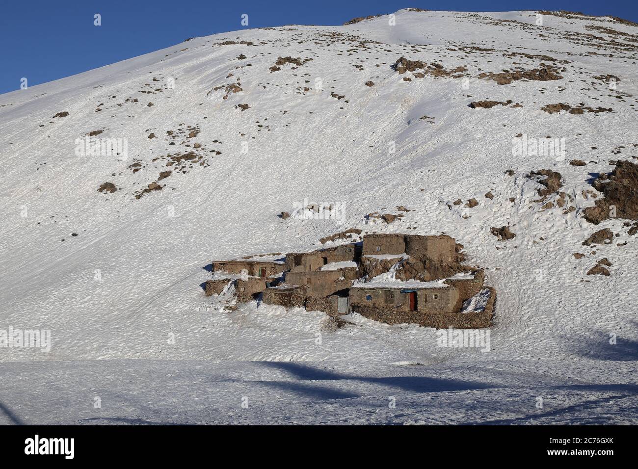 Oukaimeden morocco ski hi-res stock photography and images - Alamy