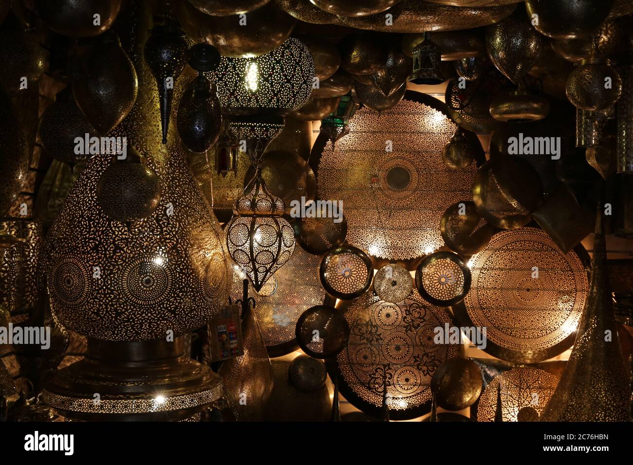 Moroccan lights lamps hi-res stock photography and images - Alamy