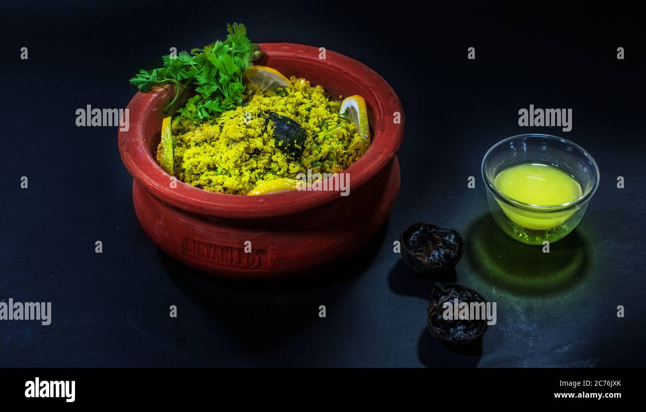 Mud bowl hi-res stock photography and images - Alamy