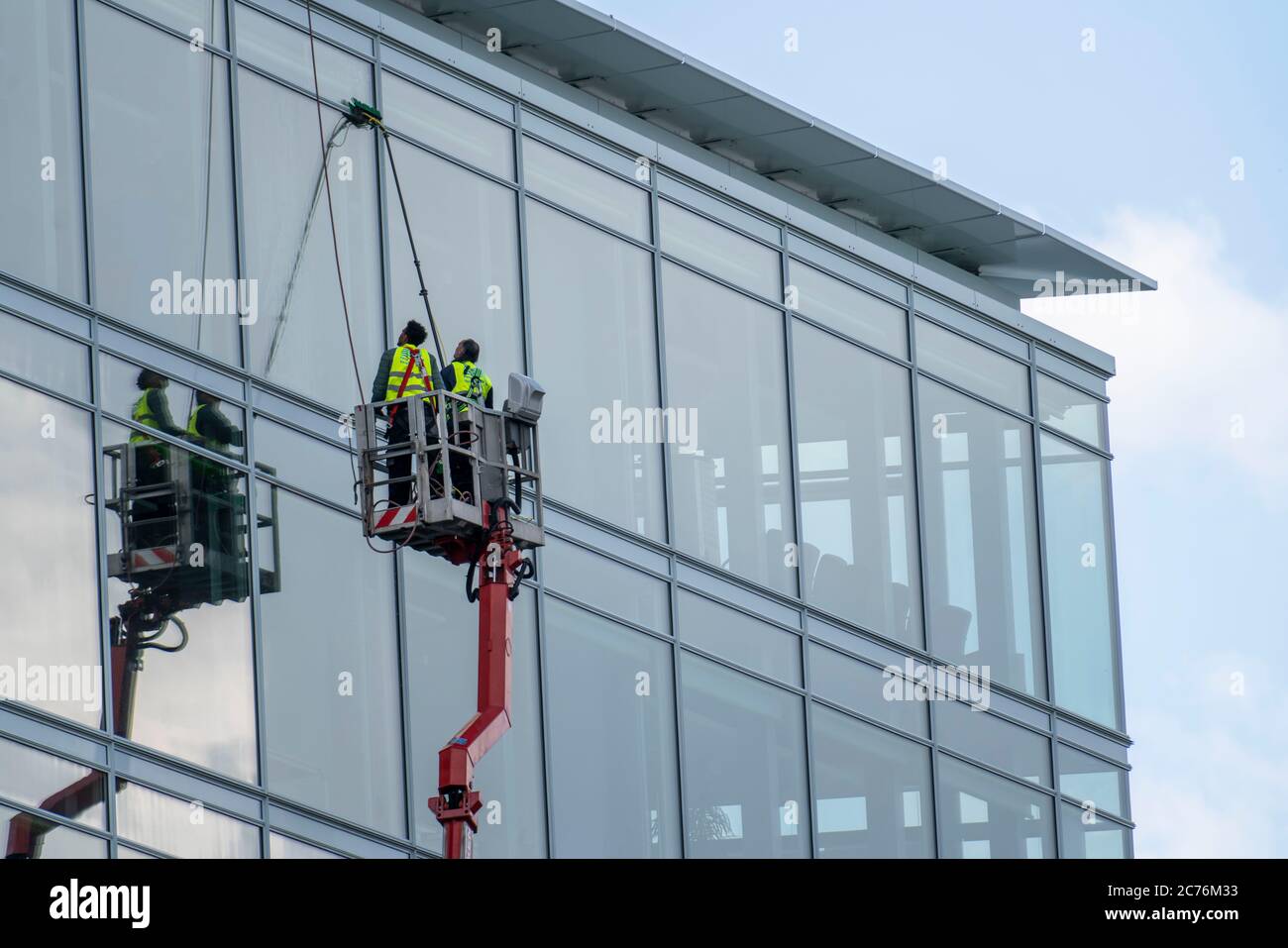 Lifting Platforms High Resolution Stock Photography and Images - Alamy