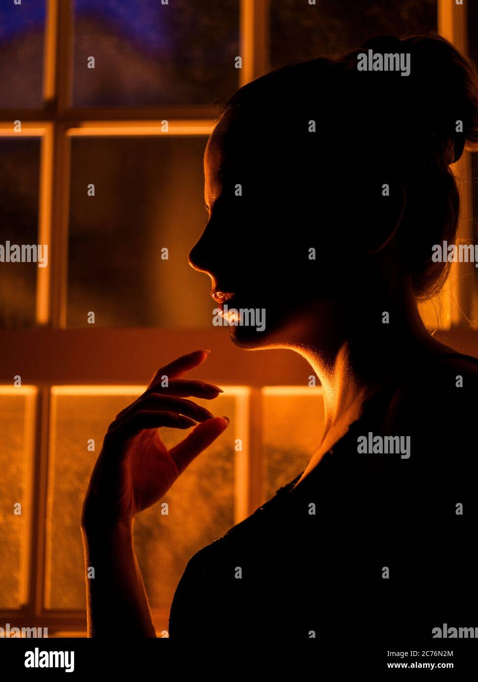 Woman face silhouette profile hi-res stock photography and images - Alamy