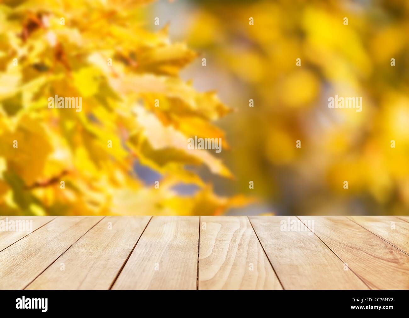 Yellow background table top hi-res stock photography and images - Alamy