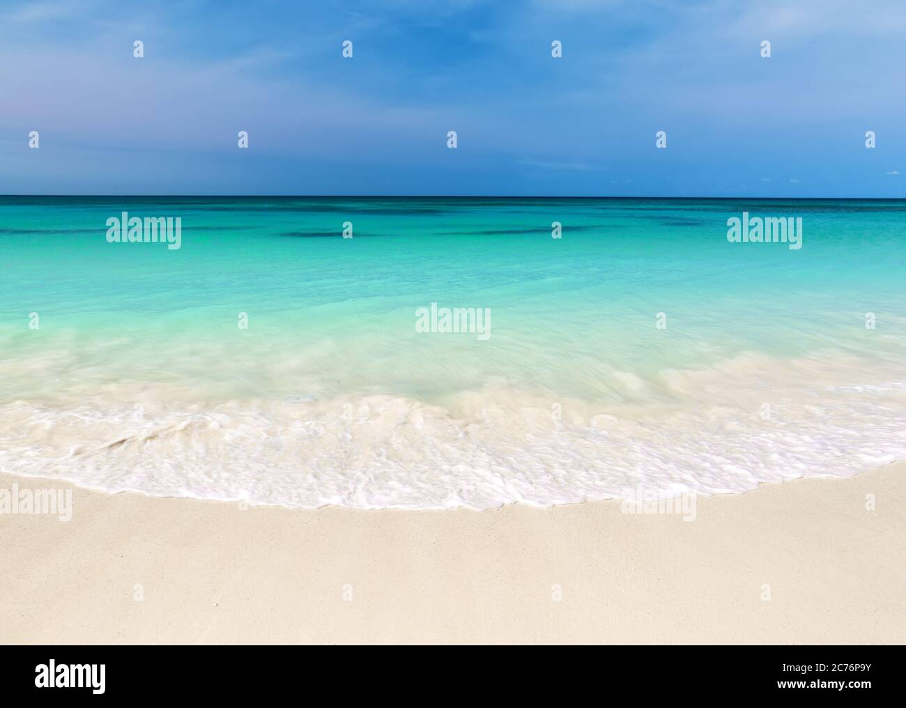 Summer sand and sea scenery hi-res stock photography and images - Alamy