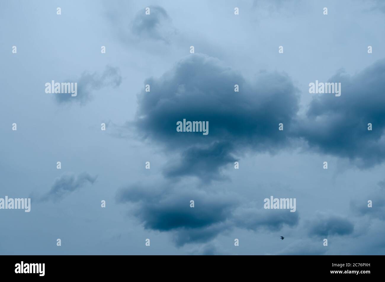 Dark ominous clouds hi-res stock photography and images - Alamy