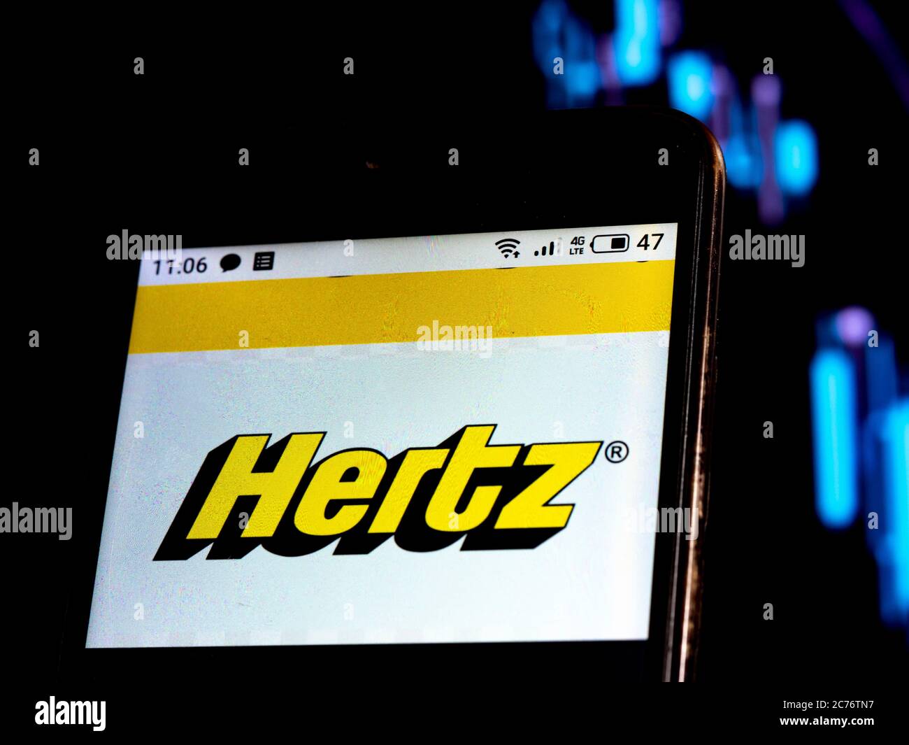 Hertz logo hi-res stock photography and images - Alamy