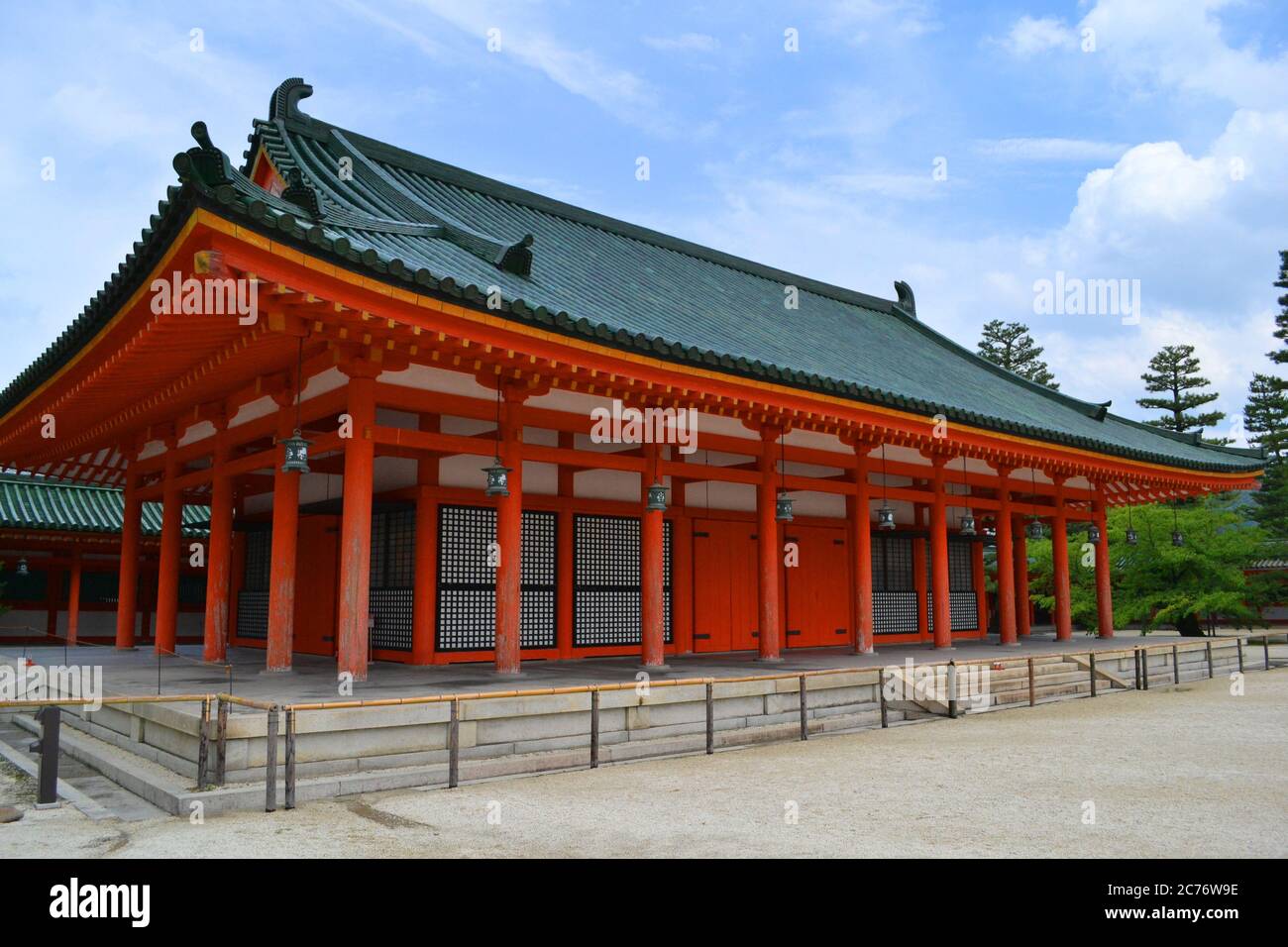 Pagoda windows hi-res stock photography and images - Alamy