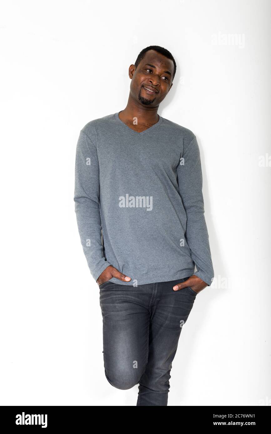 Portrait of handsome African man with beard Stock Photo - Alamy