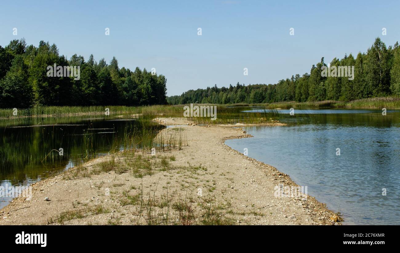 Beautiful natural lake hi-res stock photography and images - Alamy