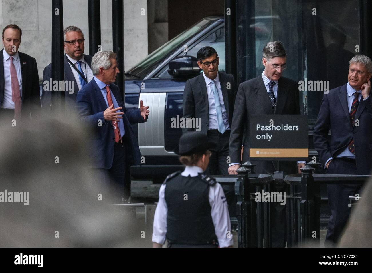 Front bench mps hi-res stock photography and images - Alamy