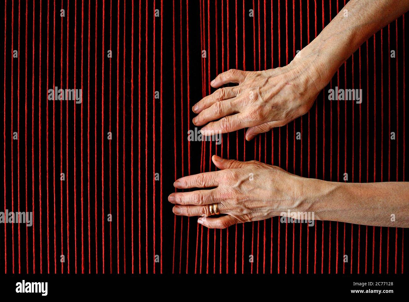 Moving Threads Hi Res Stock Photography And Images Alamy