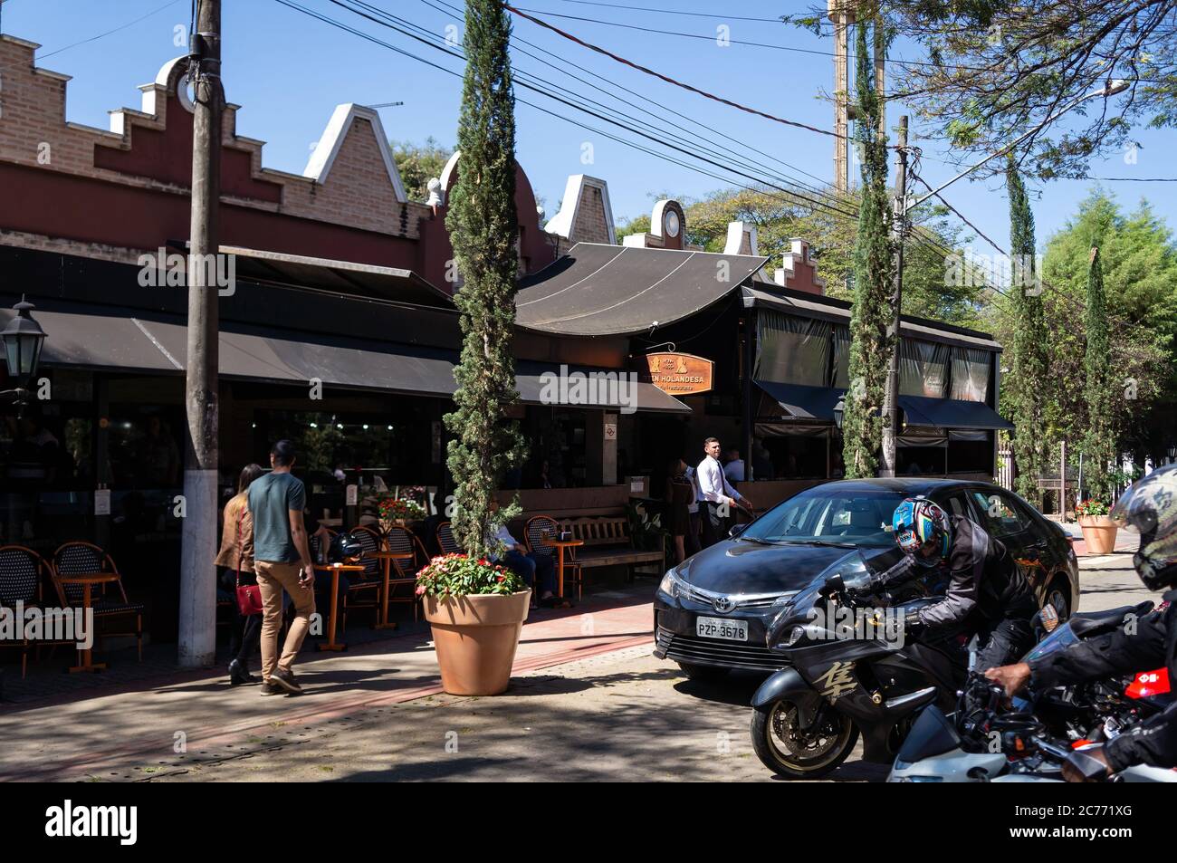 The facade and entrance of Boulevard Holandes (Dutch Boulevard ...
