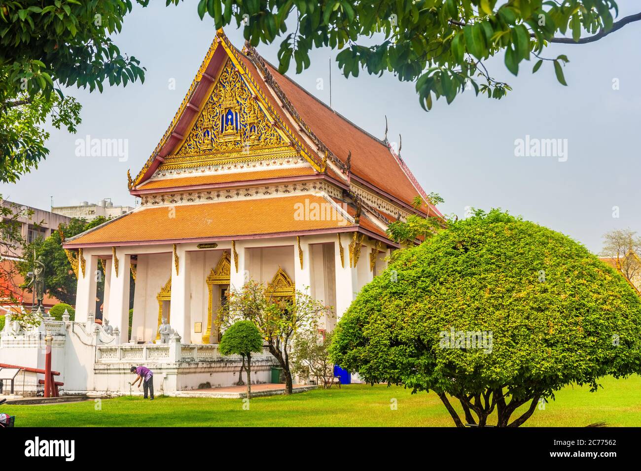 BANGKOK, THAILAND, 12 JANUARY 2020: Wat Rakhang Khositaram Temple Stock ...